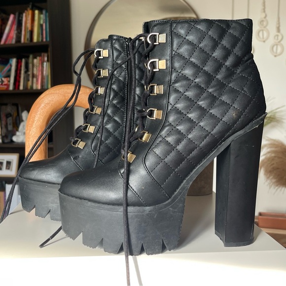 Bumper | Shoes | Quilted Lug Sole Platform Boots | Poshmark